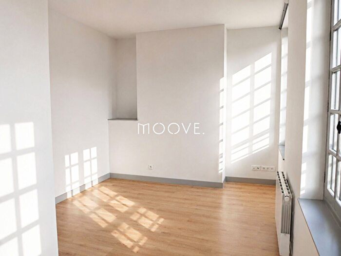 Centre Ville-Cathédrale, Évreux : Appartement 1 pièce à louer