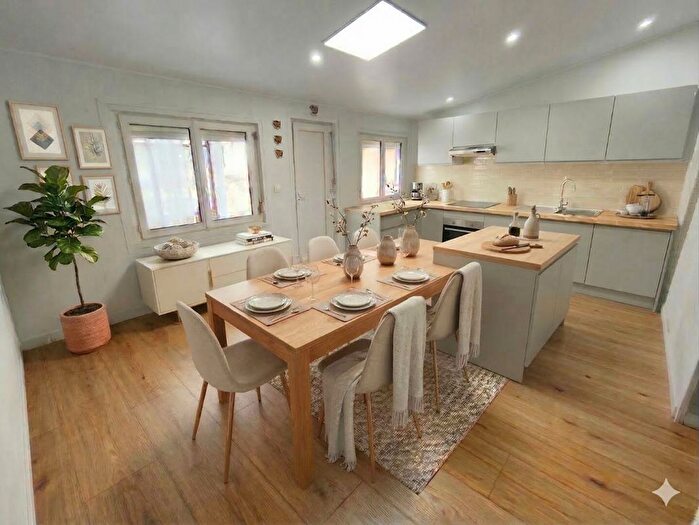 Maison à vendre - Vendin-le-Vieil - 6 pièces - 5 chambres