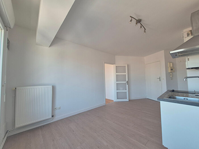Lille, Lille-Sud : Appartement 2 pièces à vendre