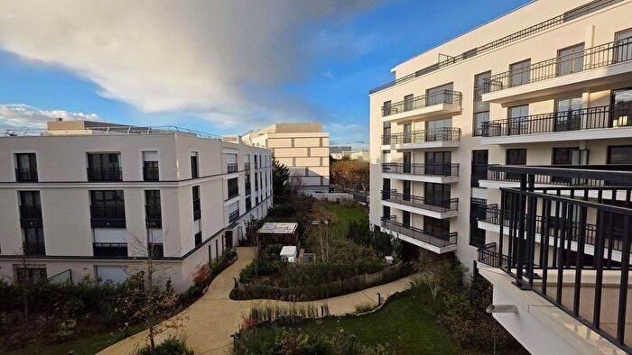 Appartement à louer - Les Joncs Marins-Croix dEau, Le Perreux-sur-Marne - 4 pièces - 3 chambres