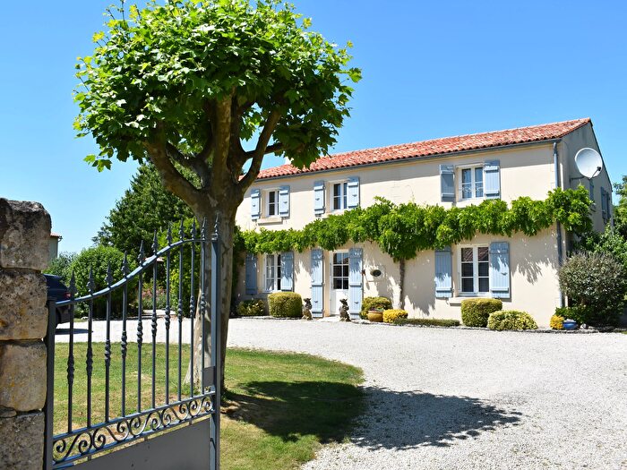 Maison 10 pièces à vendre - Nieul-sur-lAutise