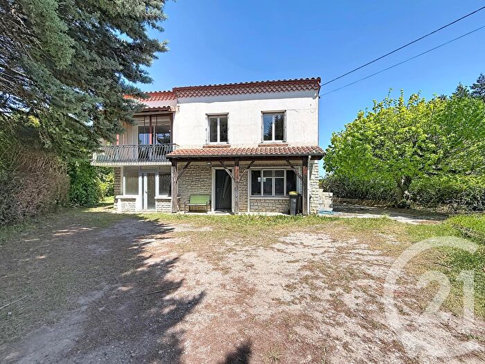 Les Issards : Maison 3 pièces à vendre