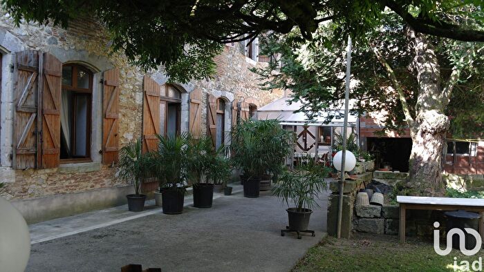 Maisons à vendre et appartements à louer - 1