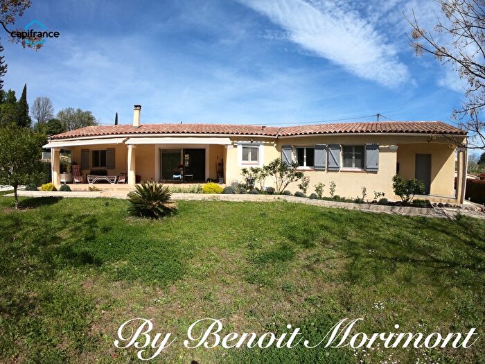 Maison 6 pièces à Salernes, à vendre
