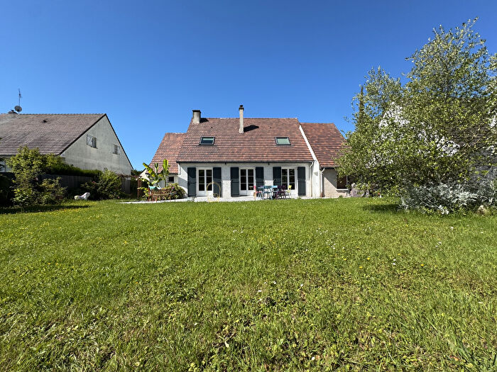 Maison 7 pièces à Plailly, à vendre