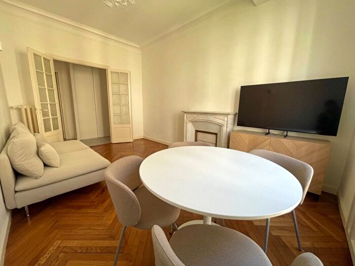 Appartement à louer - Carré dOr, Nice - 2 pièces - 1 chambre