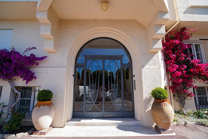 Cannes, Croix des Gardes : Appartement 2 pièces à vendre
