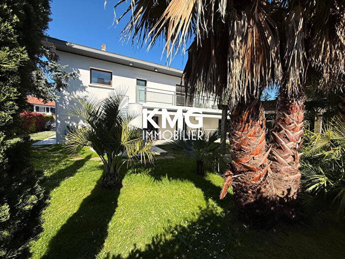 Maison à vendre - Anglet, Centre-ville, Saint-Jean - 9 pièces - 5 chambres