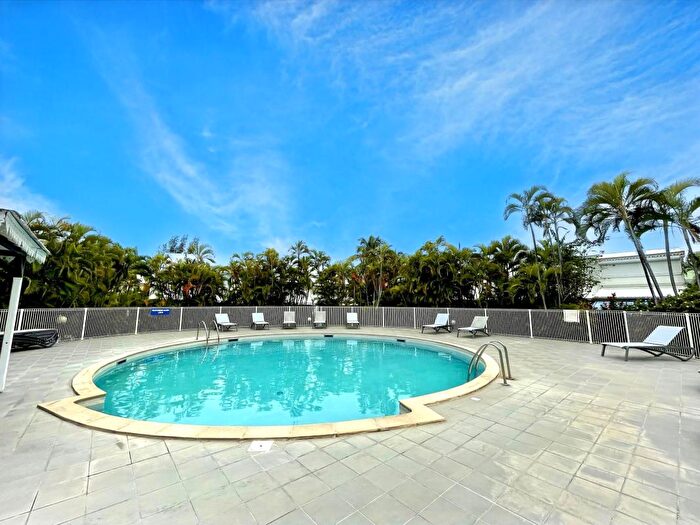 Appartement à vendre - Saint-François - 2 pièces - 1 chambre