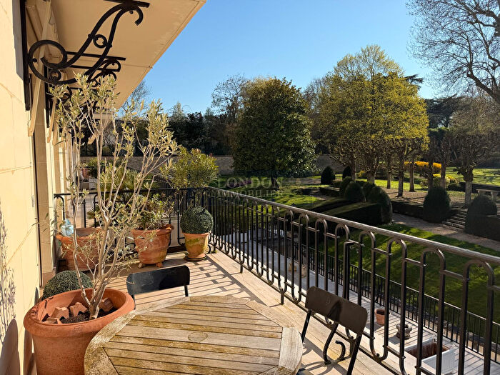 Appartement à vendre - Versailles - 4 pièces - 2 chambres