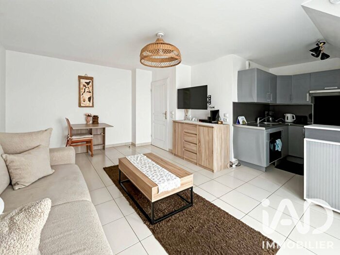 Sud-Bords de Marne-Foch, Chelles - Appartement 2 pièces à louer