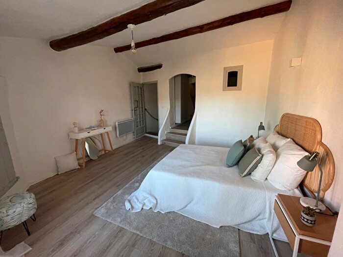 Maison à vendre - Rougiers - 3 pièces - 2 chambres