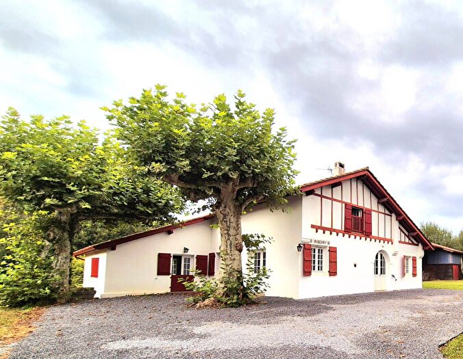 Maison à louer - Arcangues - 6 pièces - 5 chambres