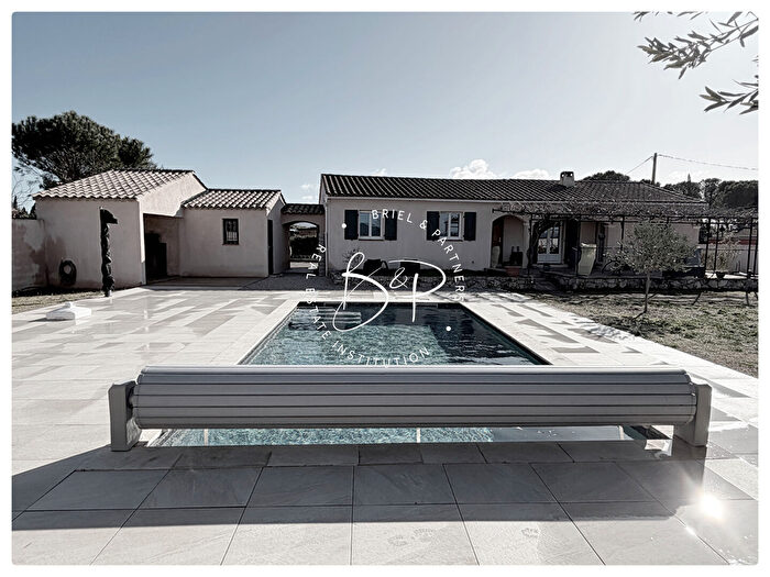 Maison à vendre - Vidauban - 5 pièces - 3 chambres