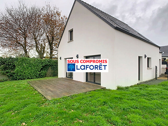 Maison à vendre - Kervignac - 6 pièces - 4 chambres