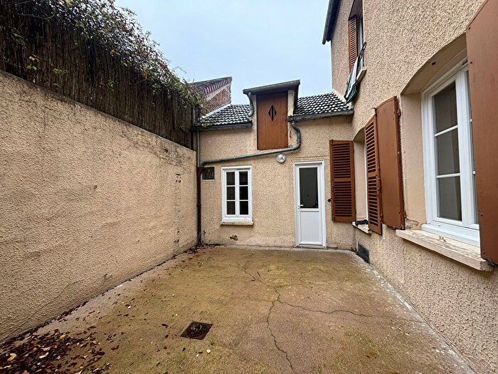 Appartement à louer - Sens, LAmande - 2 pièces - 1 chambre