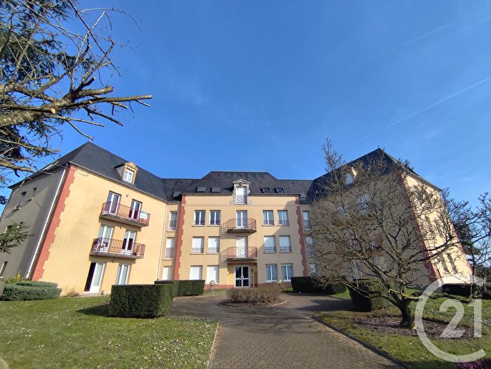 Appartement à vendre - Noyon, Est - 3 pièces - 2 chambres