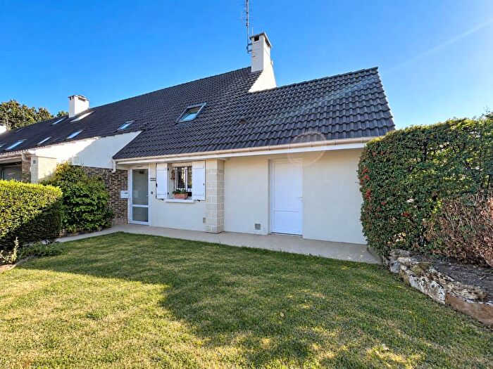 Maison 5 pièces à Courcouronnes, Bérégovoy Sud, à vendre