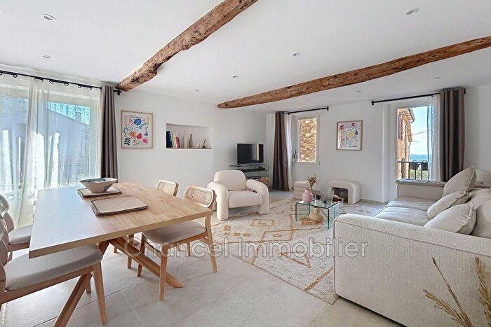 Maison à louer - Magagnosc, Grasse - 4 pièces - 3 chambres