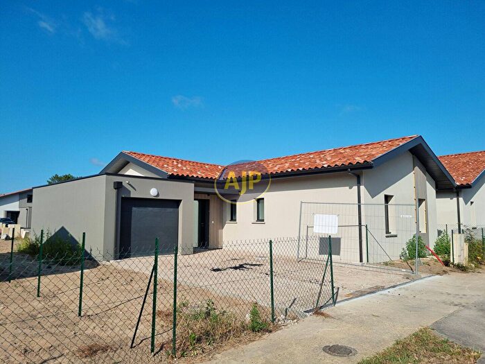 Maison 4 pièces à louer à Angresse