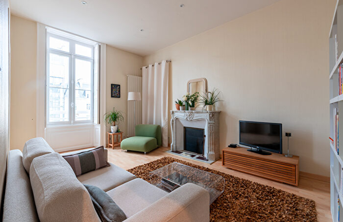 Appartement 3 pièces à Quartiers Centre, Centre-ville, à vendre