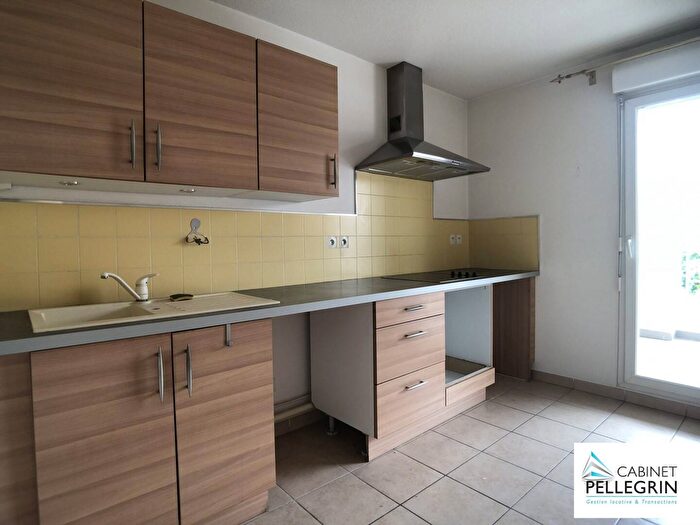 Appartement à louer - Menpenti, Marseille ème arrondissement - 3 pièces - 2 chambres