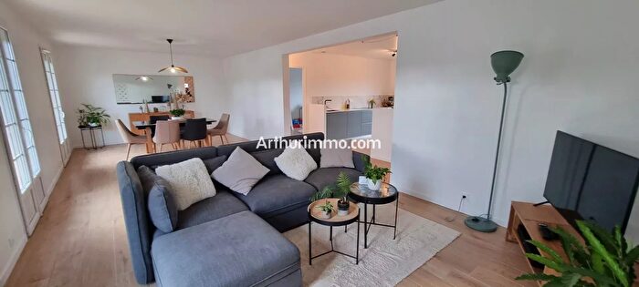 Maison à vendre - Boissy-Saint-Léger, Bois Clary - 6 pièces - 4 chambres