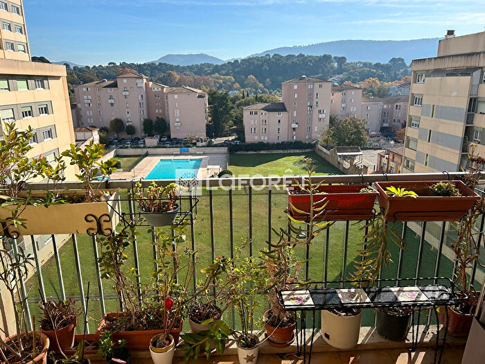 Appartement à vendre - Aubagne, La Tourtelle - 3 pièces - 2 chambres
