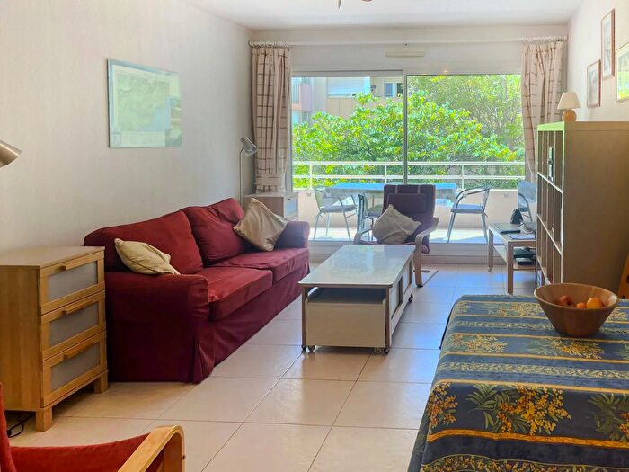 Appartement à vendre - Antibes, Juan-les-Pins, Le Cap - 2 pièces - 1 chambre