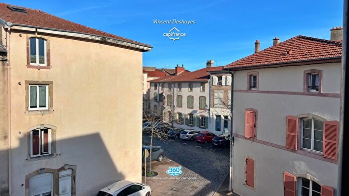 Appartement à vendre - Lunéville, Centre-ville, Château - 4 pièces