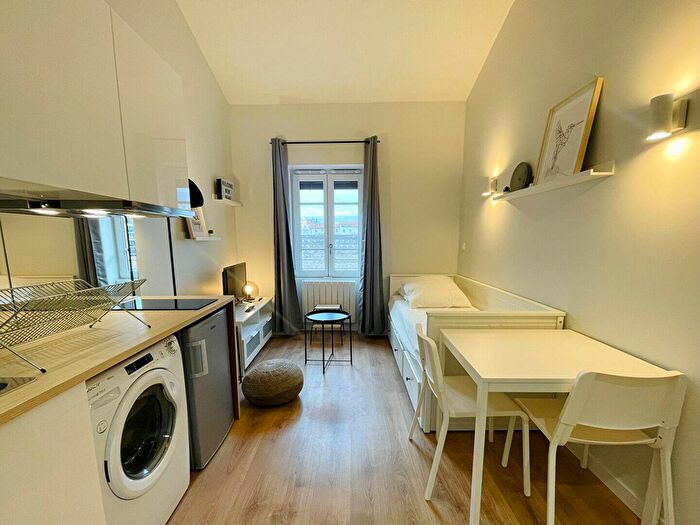 Appartement à louer - La Villette, Lyon ème arrondissement - 1 pièce