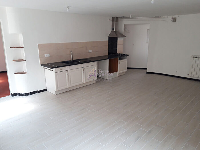 Appartement à louer - Beaucaire, Saint-Joseph, Route de Fourques - 2 pièces - 1 chambre