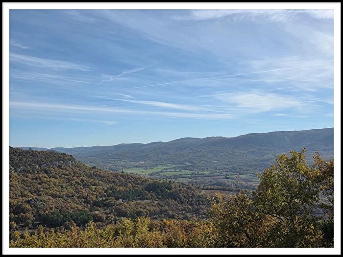 Maison à vendre - Saint-Martin-de-Castillon - 6 pièces - 4 chambres