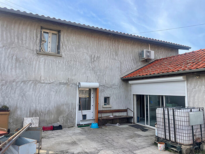 Maison à vendre - Saint-Maurice-lExil - 5 pièces - 3 chambres