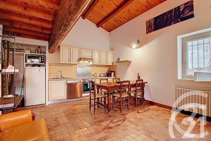 Appartement 2 pièces à Maubec, à louer