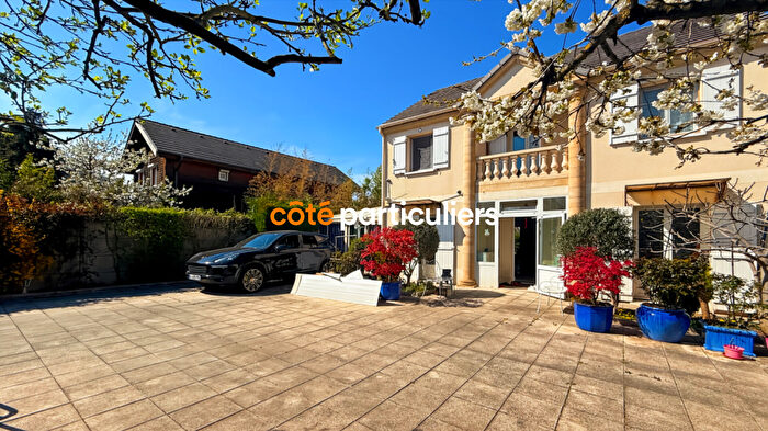 Maison à vendre - Boissy-Saint-Léger, Savreau, Gare - 7 pièces - 5 chambres