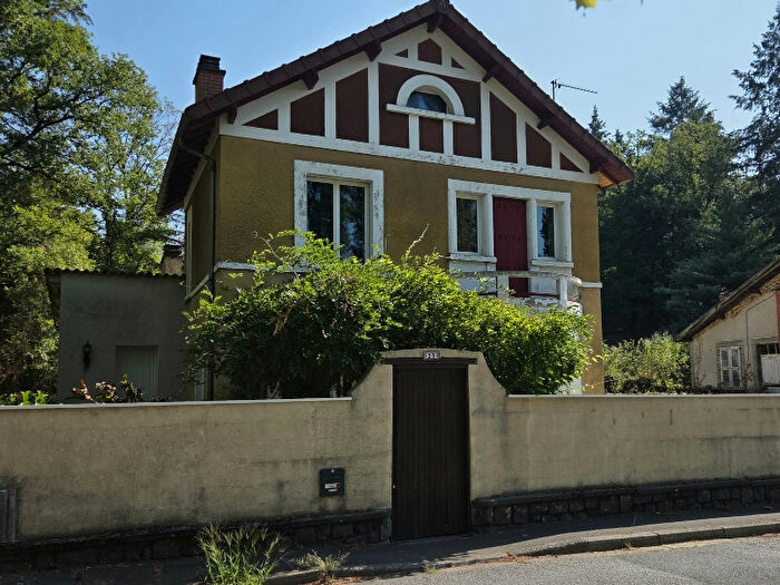 Maison 4 pièces à vendre à Saillat-sur-Vienne