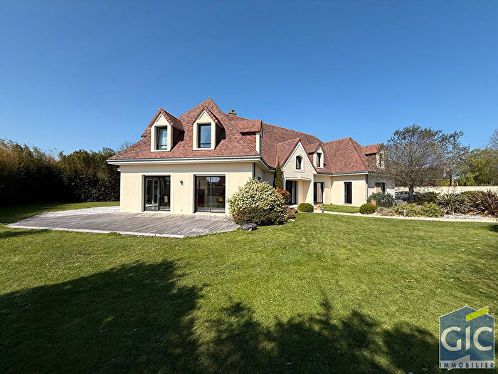 Maison à vendre - Hermanville-sur-Mer - 12 pièces - 6 chambres