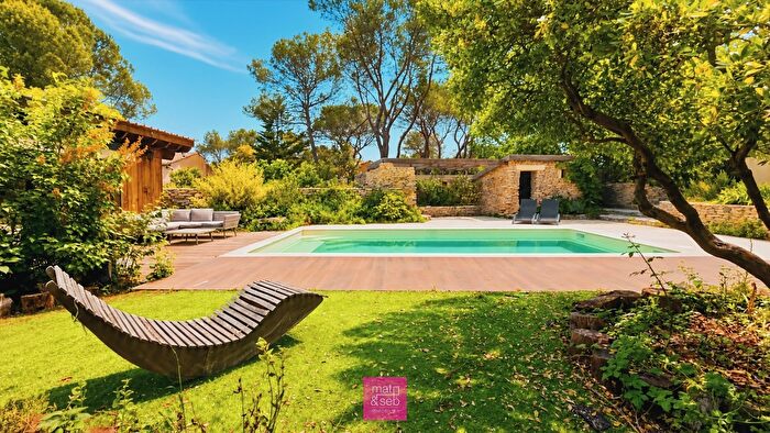 Maison à vendre - Nîmes, Vacquerolles, Golf - 7 pièces - 5 chambres