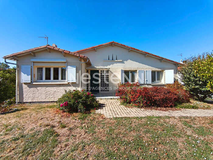 Maison 7 pièces à vendre à Bressuire, Villabé