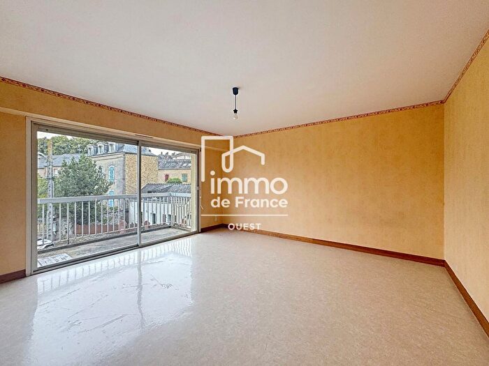 Laval, Hilard - Appartement 1 pièce à louer