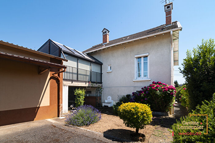 Maisons à vendre et appartements à louer - 3