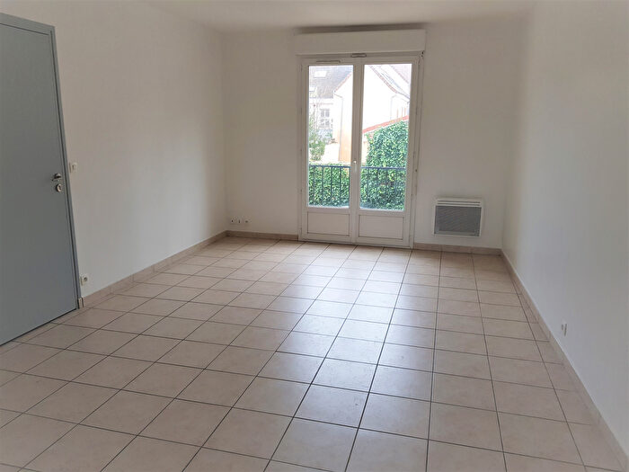 Longjumeau, Gare, Marché : Appartement 1 pièce à louer