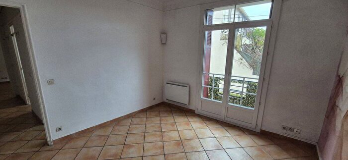 Appartement à louer - Toulon - 2 pièces - 1 chambre