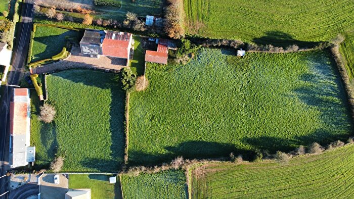 Les Moitiers-d'Allonne - Maison 7 pièces à vendre