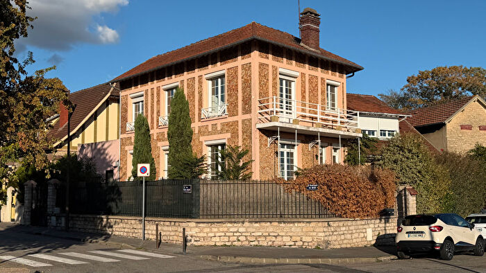 Mantes-la-Jolie, Centre-ville - Maison 6 pièces à vendre