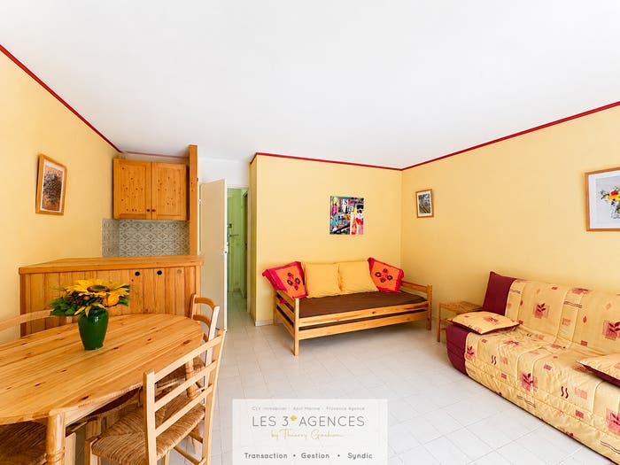 Appartement 1 pièce à vendre - Cavalaire-sur-Mer, Centre-ville