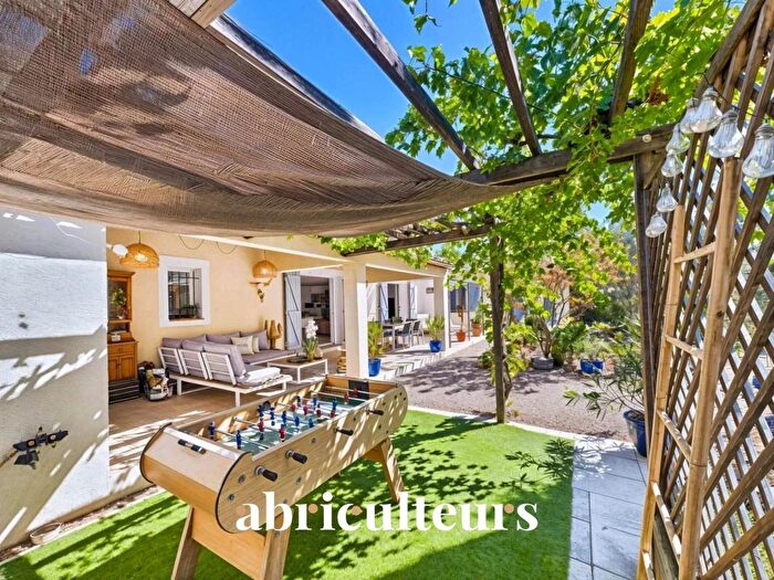 Maison à vendre - Aups - 12 pièces - 8 chambres