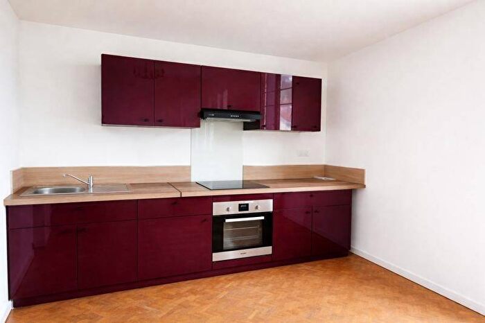 Rural Est, Tulle : Appartement 3 pièces à louer