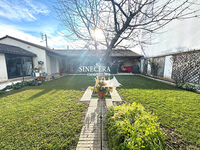 Maison à vendre - Bergerac - 5 pièces - 3 chambres